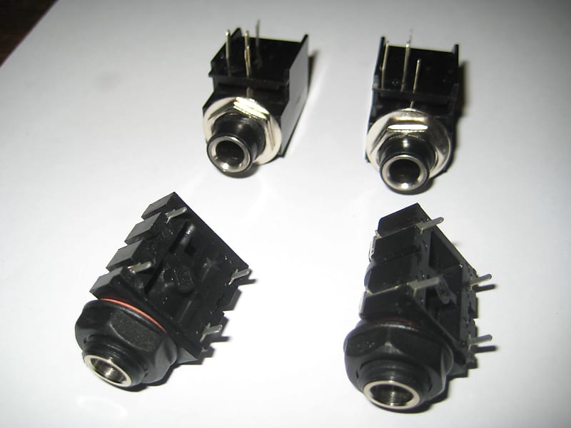 No Name Set of Four Electronic Input Jacks | Reverb