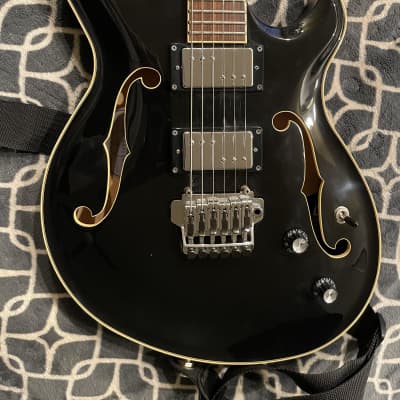 Yamaha CV820WB Black Wes Borland Signature | Reverb