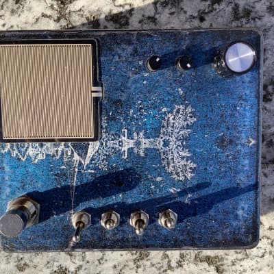 Ezhi & Aka - POLARIZED FLUTTER & ECHO | Reverb