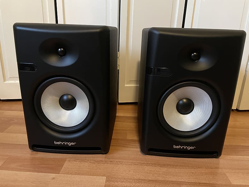 Behringer Nekkst K8 8" Powered Studio Monitors | Reverb
