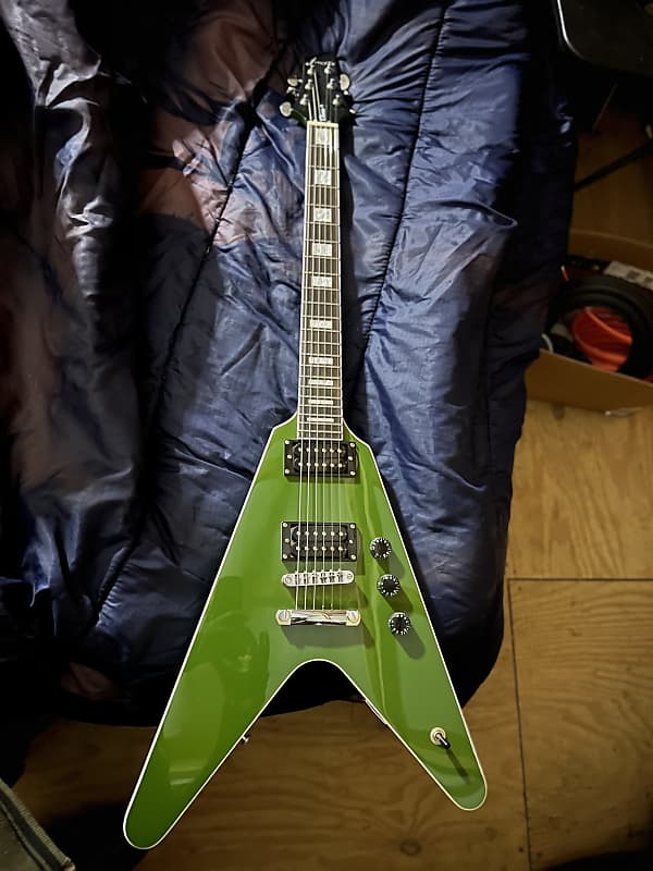 Firefly Flying V 2021 - Green | Reverb