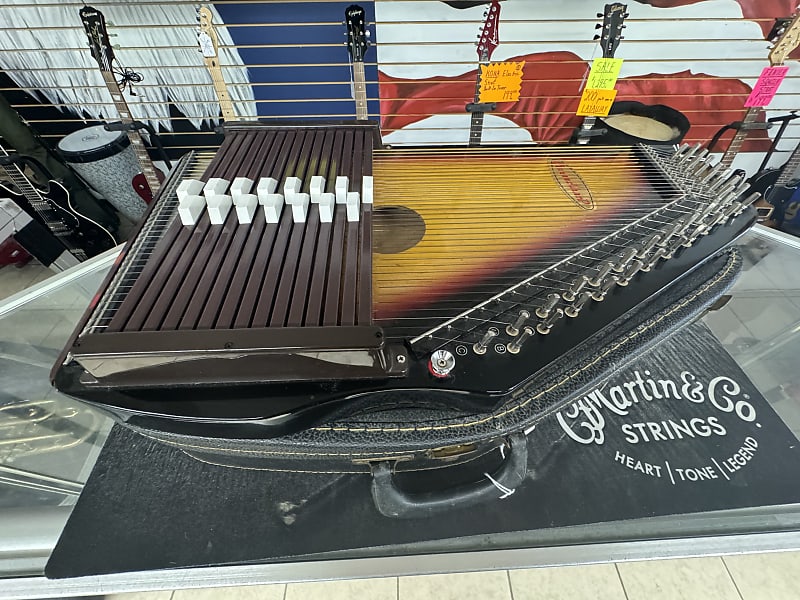 “ChromaHarp” Auto Harp, 15 Chord, Tuning Key and Case. | Reverb