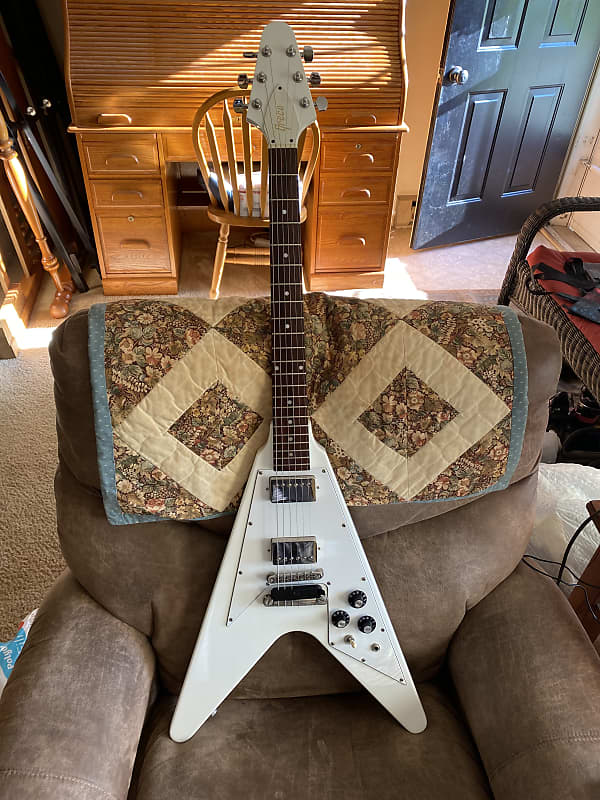 Greco Flying V 1990 - White | Reverb