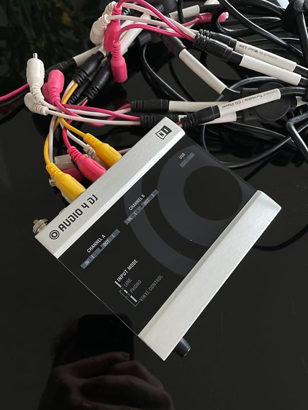 Native Instruments Audio 4 DJ Audio Interface | Reverb