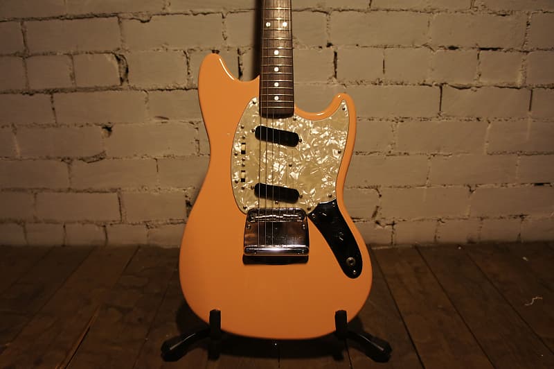 Fender Mustang MG-69 '69 Reissue MIJ 1993/4 Shell Pink | Reverb