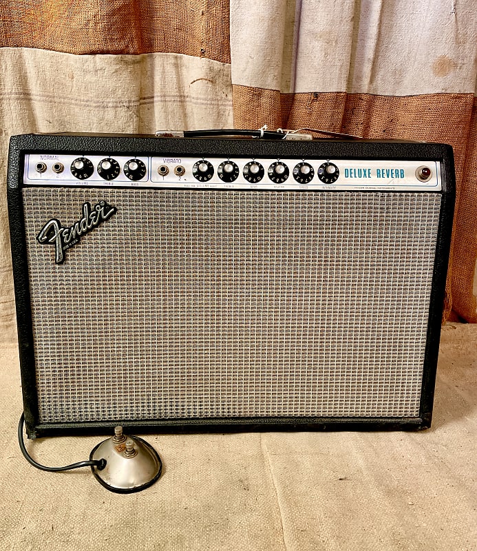 1980 Fender Deluxe Reverb Amplifier - Silverface | Reverb Australia