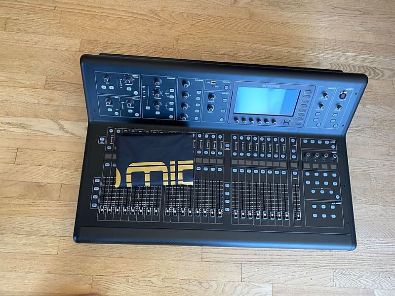 LIVE 40-channel Digital Mixer | Reverb