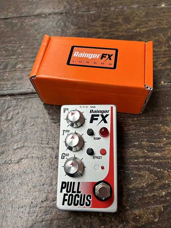 Rainger FX Pull Focus 2024 - Silver/Red | Reverb