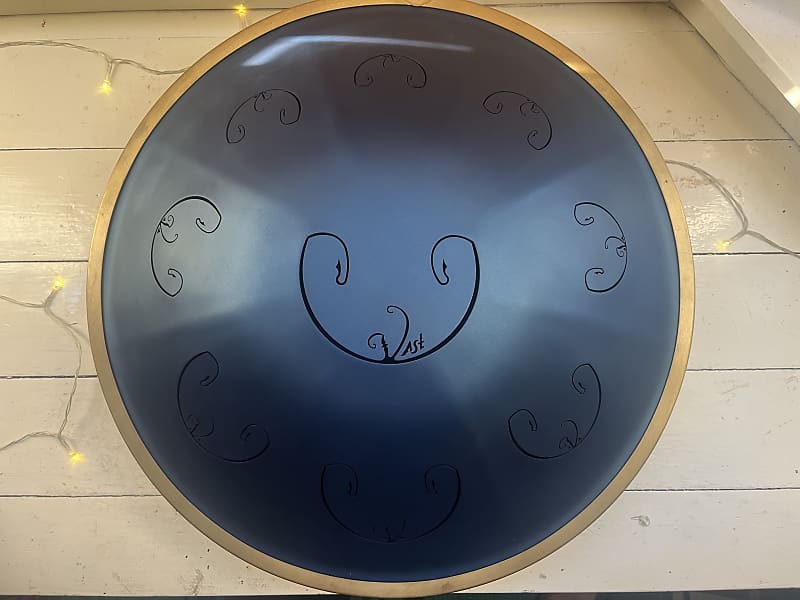 RAV VAST F Astronaut | Reverb