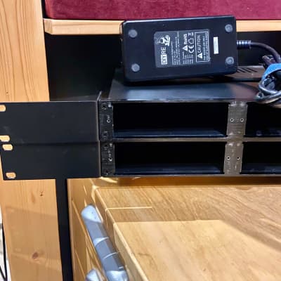 DIYRE PR502 is a 2-channel, high-current, 500-series chassis | Reverb