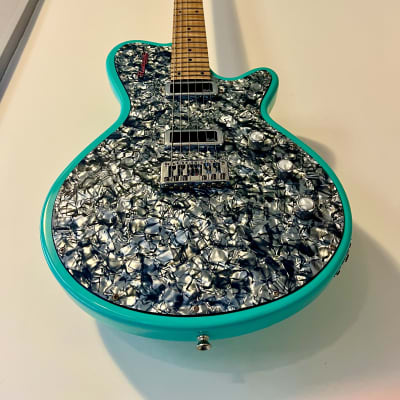 Godin Radiator 2000 Sea Foam | Reverb