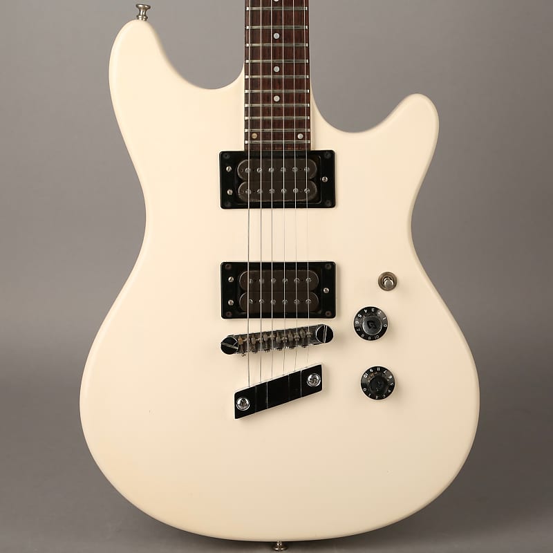 Guild S-25 - 1981 - White | Reverb
