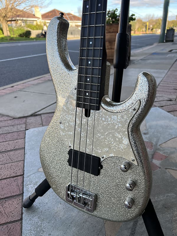 Modulus FB4 Silver Flake | Reverb Australia