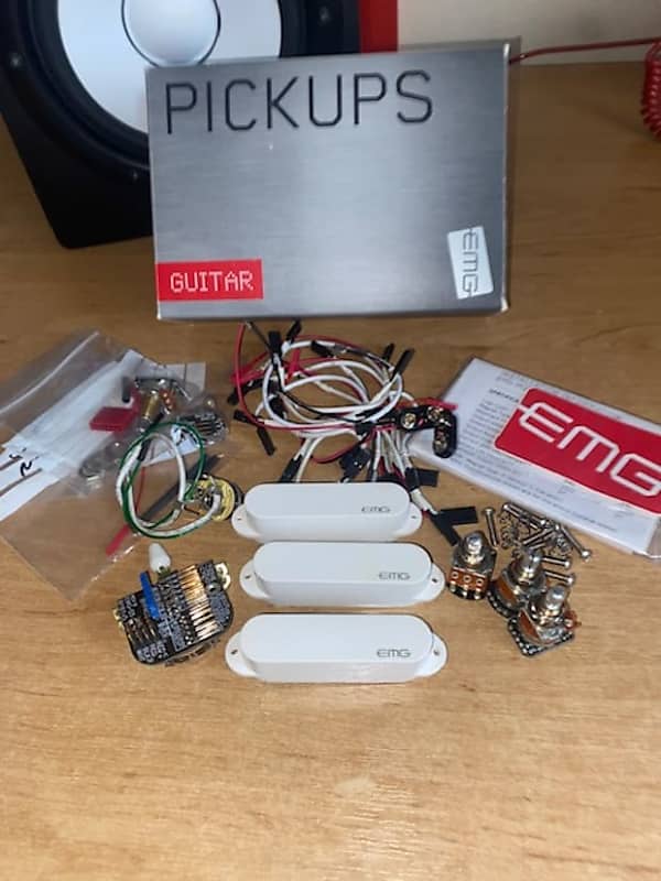 EMG SA + SPC Control 2021 - White | Reverb