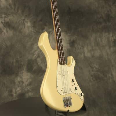1980's Fender Performer Bass MIJ made in Japan Frost White | Reverb
