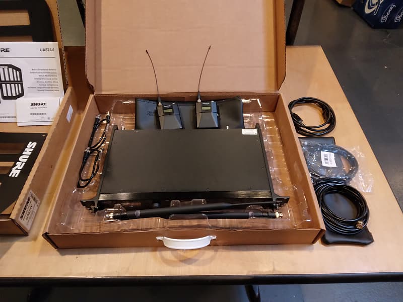 Shure - ULXD4D | Dual Digital Wireless System w/Paddle | Reverb