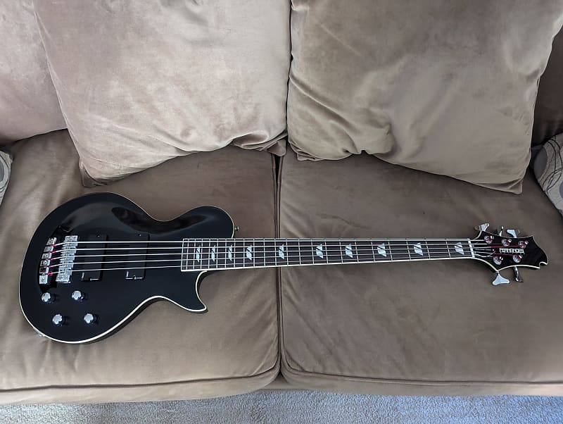 Fernandes Monterey 5 string bass with Gator case, EMG's, mint | Reverb