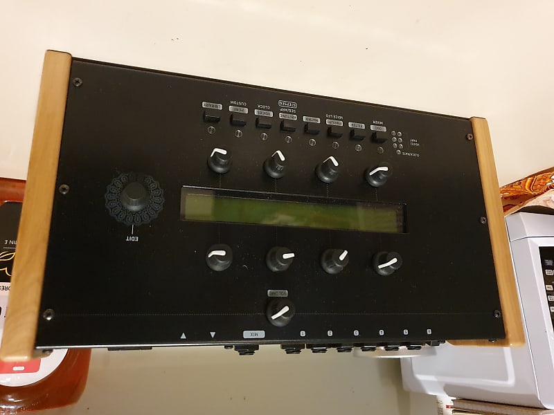 Mutable Instruments Ambika 2021 Mat Black & Woodgrain | Reverb