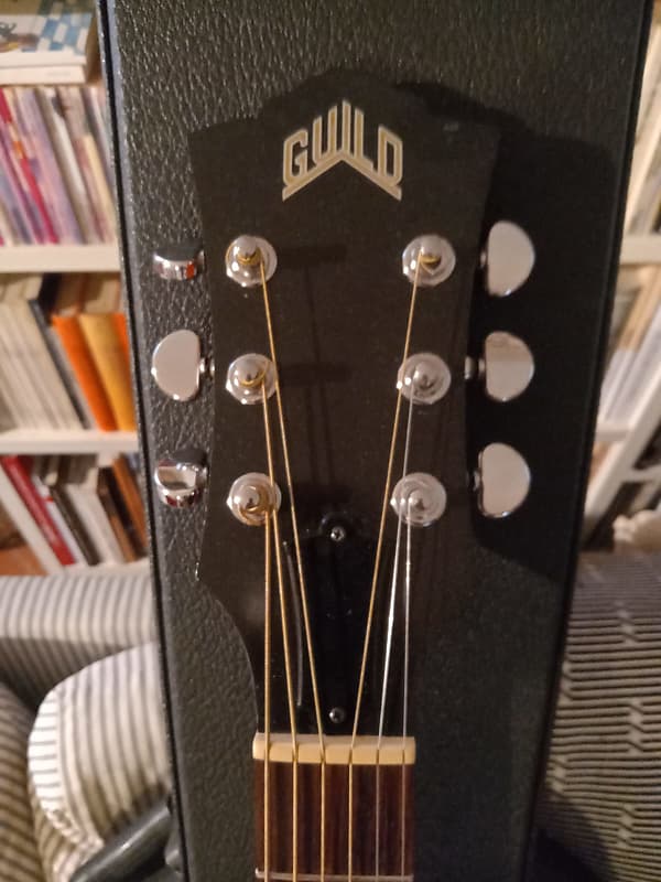 Guild D 25 anni 2000 - sunbunst | Reverb