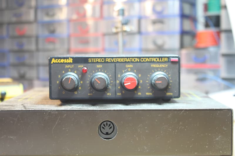 Bandive Accessit Stereo Spring Reverb 80's Brown | Reverb