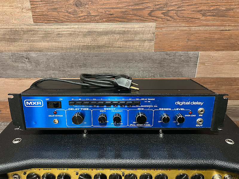 MXR M-113 Digital Delay Blue Face Rackmount Guitar Bass | Reverb