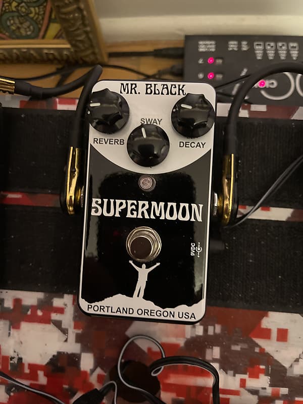 Mr. Black Mr. Black Supermoon Reverb Pedal 2021 - Black | Reverb