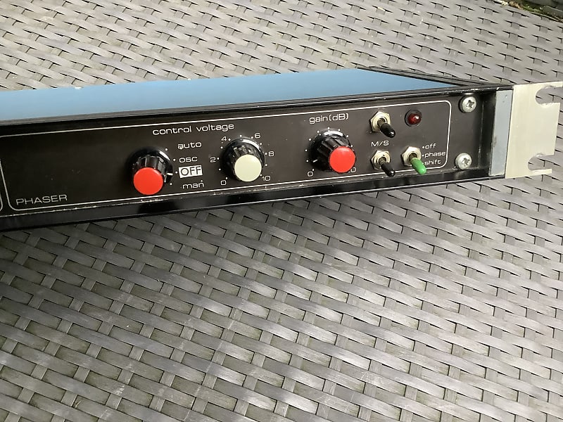 SYNTON Analog vintage phaser rack module / 901 voltage | Reverb