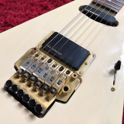 Electric Guitar Flying V FERNANDES FV-80K White Soft Case Arm | Reverb