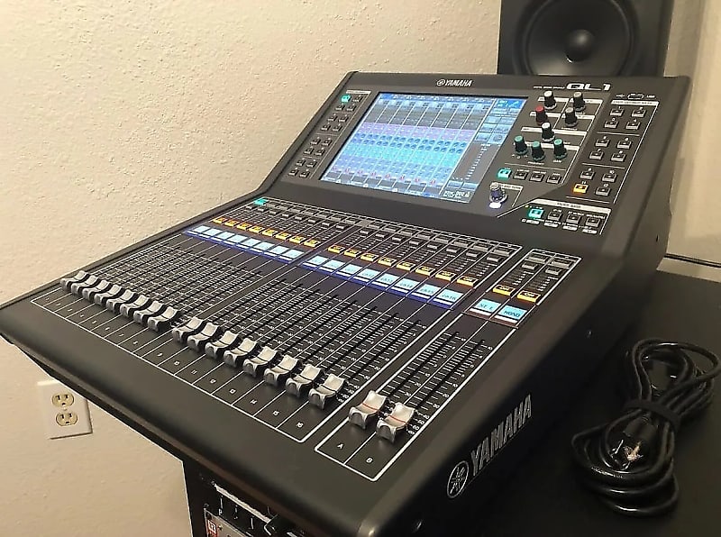 Yamaha QL1 Digital Mixing Console | Reverb