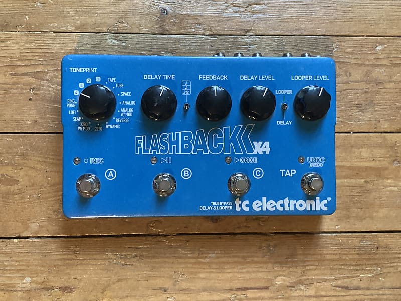 TC Electronic Flashback X4 Delay & Looper 2011 - 2019 - Blue | Reverb
