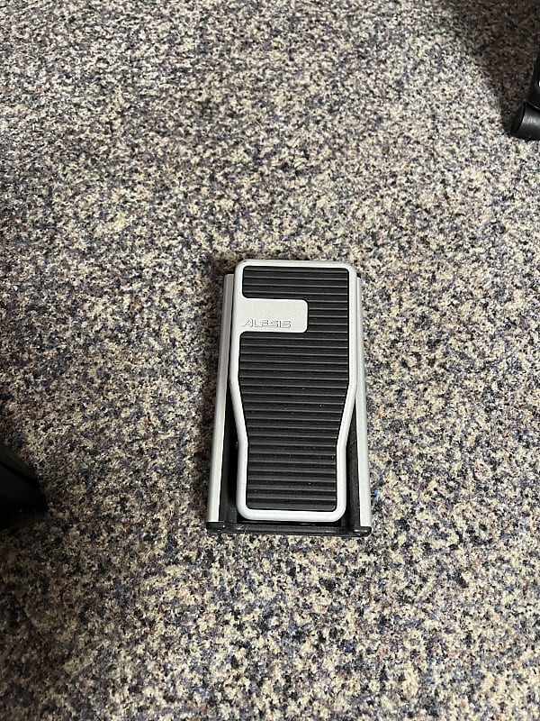 Alesis F2 Volume and Expression pedal | Reverb