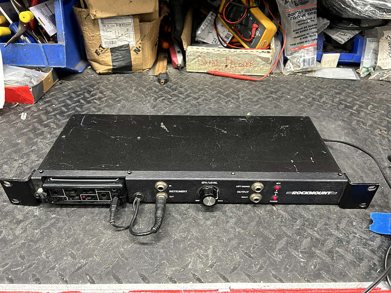 Scholz R&D Bass Rockman w/ single space rack mount kit | Reverb