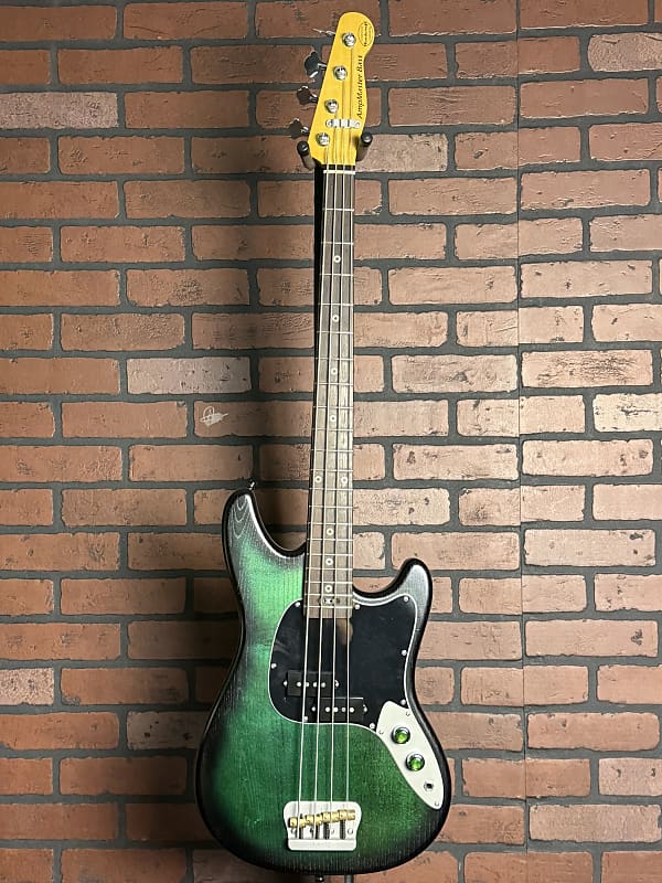 Woodcraft electric guitars AmpMaster 4 P Bass short | Reverb Australia