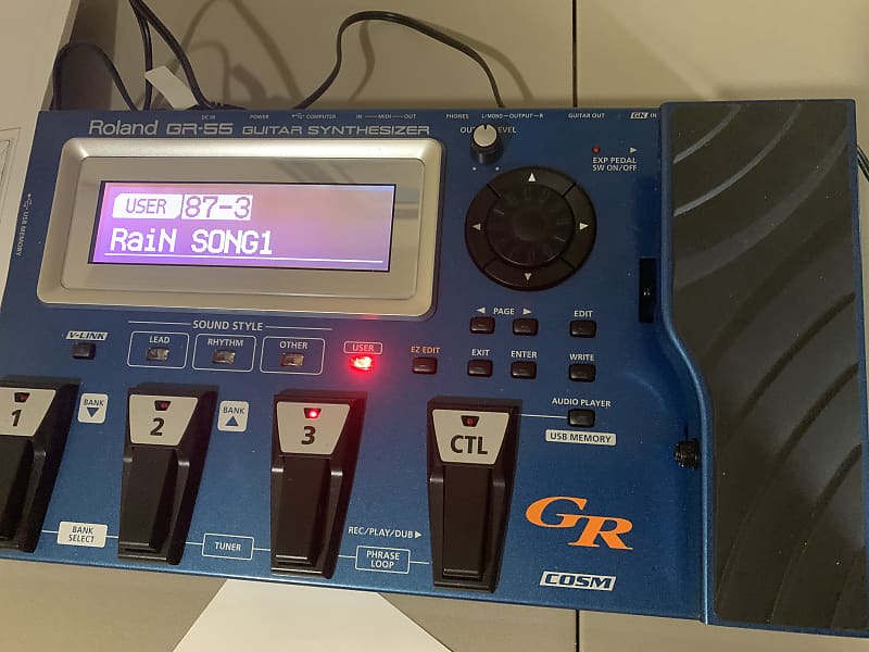 Roland GR-55 gr-55s Guitar Synth with GK-3 Pickup 2010s - | Reverb