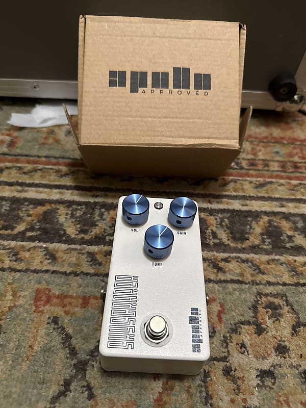 Apollo Approved Sky Scraper - White/Blue | Reverb