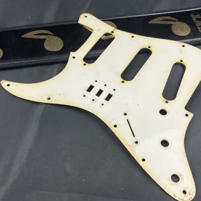 Fender 1962 Stratocaster nítrate old parchment scratchplate | Reverb