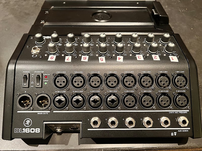 Mackie DL 1608 + iPad | Reverb