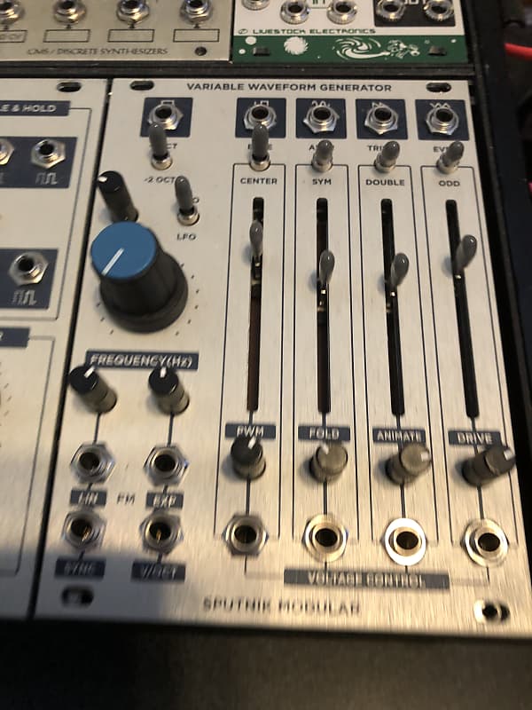 Sputnik Modular Variable waveform generator | Reverb