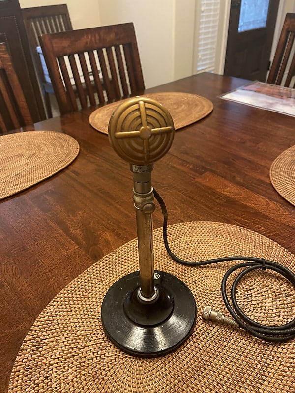 Rare Rion Crystal Microphone M 220 | Reverb