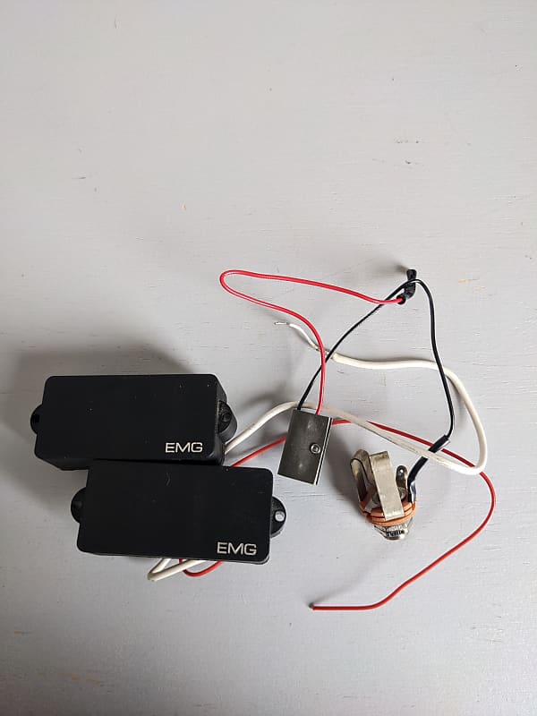 EMG Precision Bass Black | Reverb