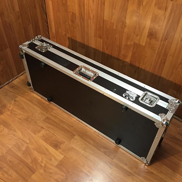 Road Ready Keyboard Flight Case 61 Key | Reverb