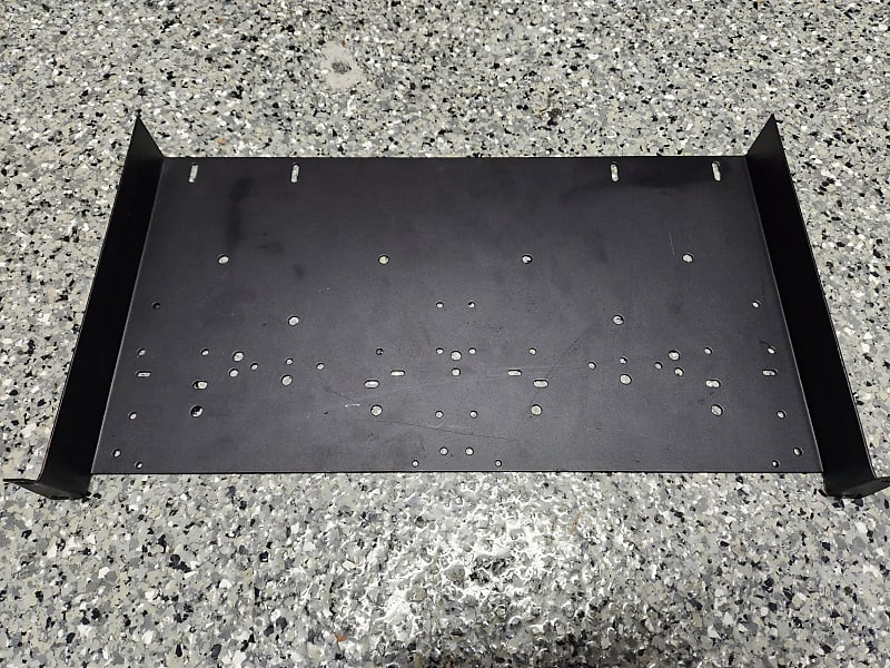 Middle Atlantic 17.5" x 9.5" Rack Mount | Reverb