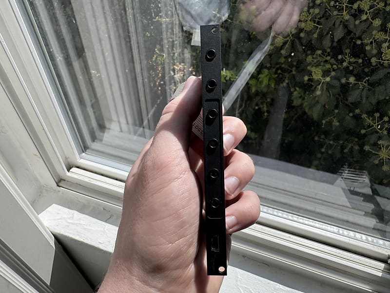 Monome Crow Scriptable Eurorack Module | Reverb