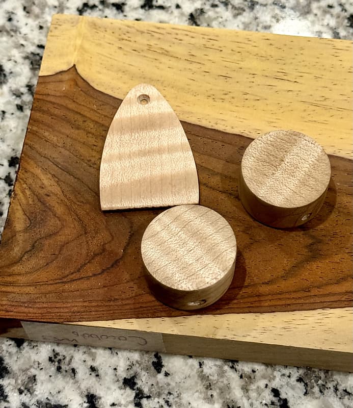 Flame Maple - Wood volume/tone knobs & Truss Rod cover set | Reverb