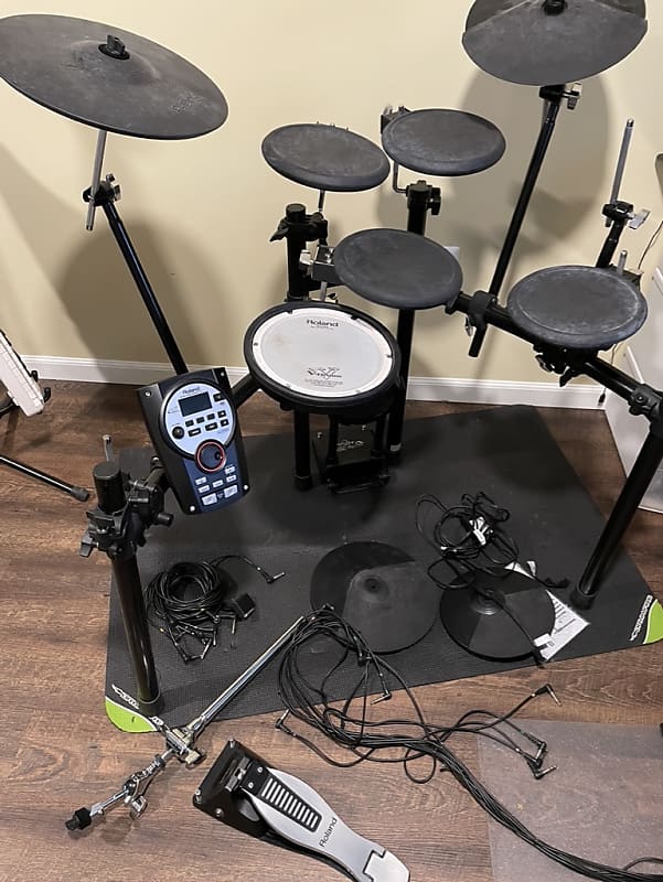 Roland TD-11K V-Drum Kit with Mesh Snare Pad 2010s - Black + | Reverb