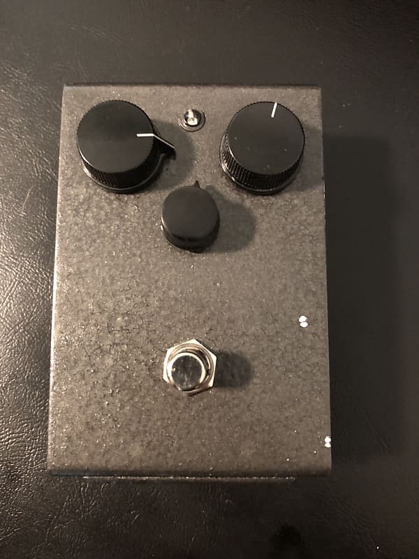 Way Huge WHE205C Saucy Box Overdrive "Chalky Box" Special | Reverb