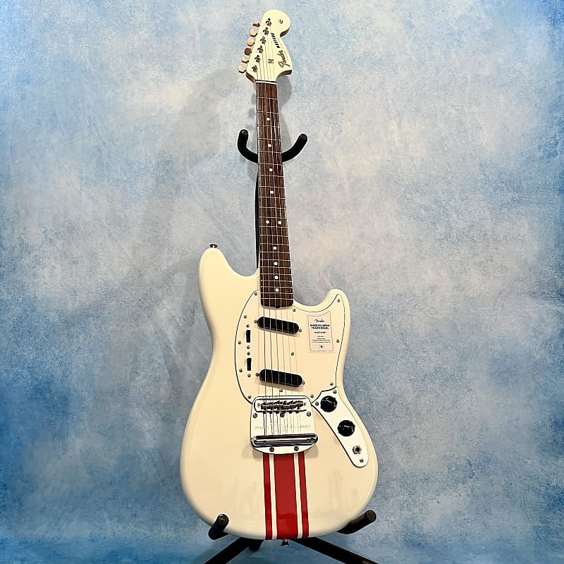 Fender Japan Mustang Limited Edition Competition Traditional | Reverb