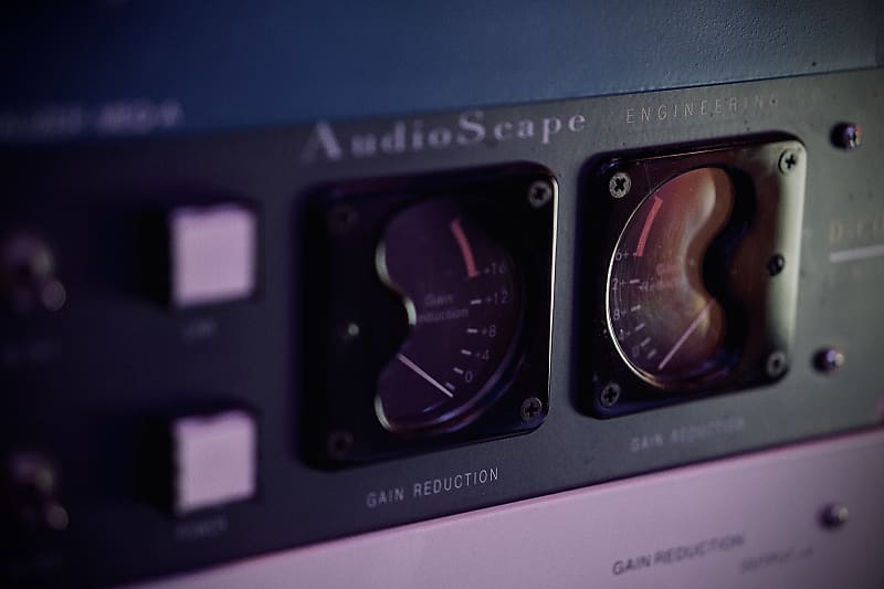 AudioScape D-COMP 2-Channel Limiter / Compressor | Reverb