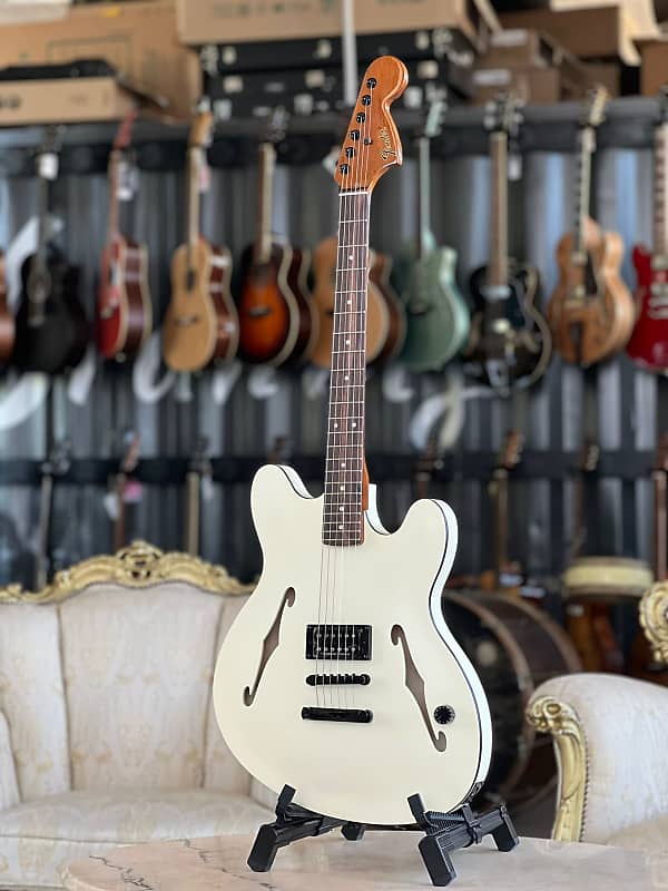 Fender Tom DeLonge Starcaster – Satin Olympic White 2024 - | Reverb