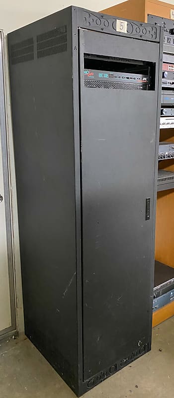 Middle Atlantic Economy Rack (Rear Door, 40 RU, 25 D) | Reverb